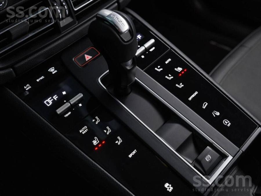 Pelēks Porsche Macan 2022 Rīga, ar dzinēja tilpumu 2.00 L un nobraukumu 131 tūkst. km par 46900 €, foto 24 vietnē AUTOMOTO.COM.LV