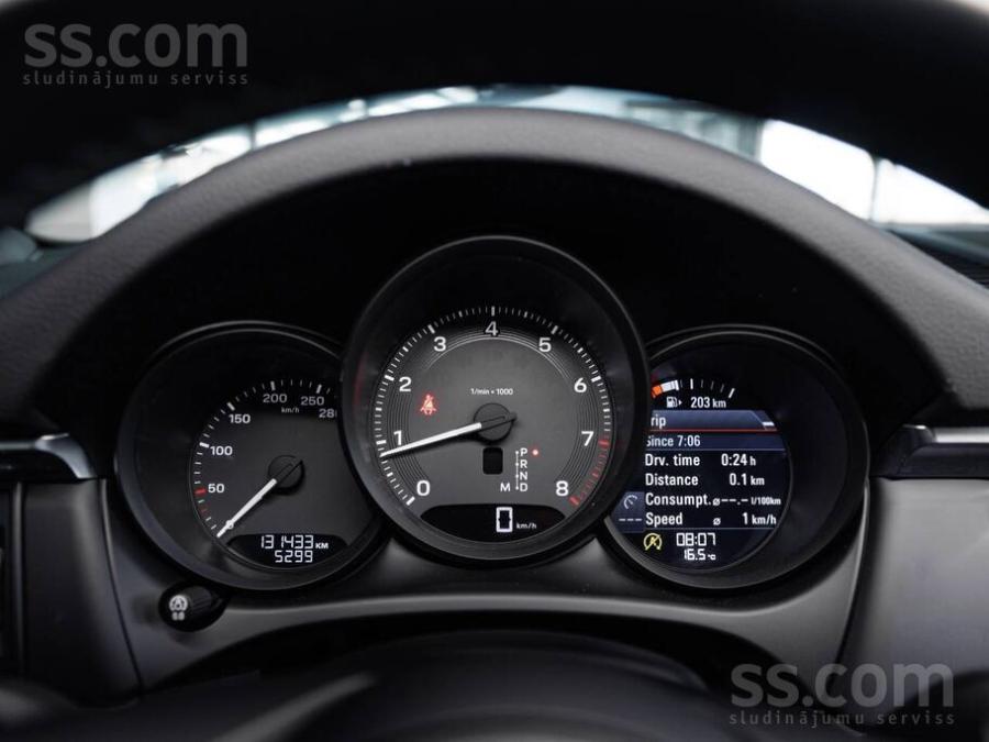 Pelēks Porsche Macan 2022 Rīga, ar dzinēja tilpumu 2.00 L un nobraukumu 131 tūkst. km par 46900 €, foto 27 vietnē AUTOMOTO.COM.LV