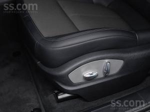 Pelēks Porsche Macan 2022 Rīga, ar dzinēja tilpumu 2.00 L un nobraukumu 131 tūkst. km par 46900 €, foto 32 vietnē AUTOMOTO.COM.LV