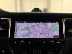 Pelēks Porsche Macan 2022 Viļņa, ar dzinēja tilpumu 2.93 L un nobraukumu 18 tūkst. km par 55900 €, foto 24 vietnē AUTOMOTO.COM.LV
