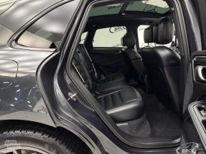 Pelēks Porsche Macan 2023 Avižieniai, ar dzinēja tilpumu 2.00 L un nobraukumu 44 tūkst. km par 54900 €, foto 11 vietnē AUTOMOTO.COM.LV