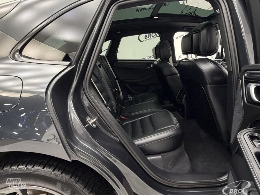 Pelēks Porsche Macan 2023 Avižieniai, ar dzinēja tilpumu 2.00 L un nobraukumu 44 tūkst. km par 54900 €, foto 11 vietnē AUTOMOTO.COM.LV