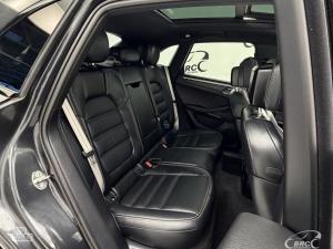 Pelēks Porsche Macan 2023 Avižieniai, ar dzinēja tilpumu 2.00 L un nobraukumu 44 tūkst. km par 54900 €, foto 13 vietnē AUTOMOTO.COM.LV