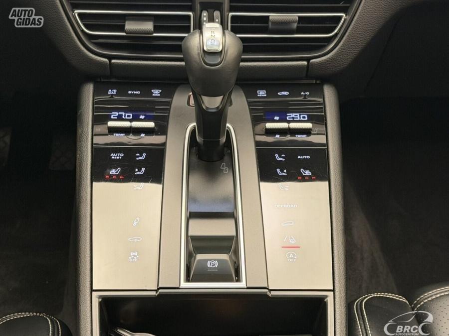 Pelēks Porsche Macan 2023 Avižieniai, ar dzinēja tilpumu 2.00 L un nobraukumu 44 tūkst. km par 54900 €, foto 19 vietnē AUTOMOTO.COM.LV