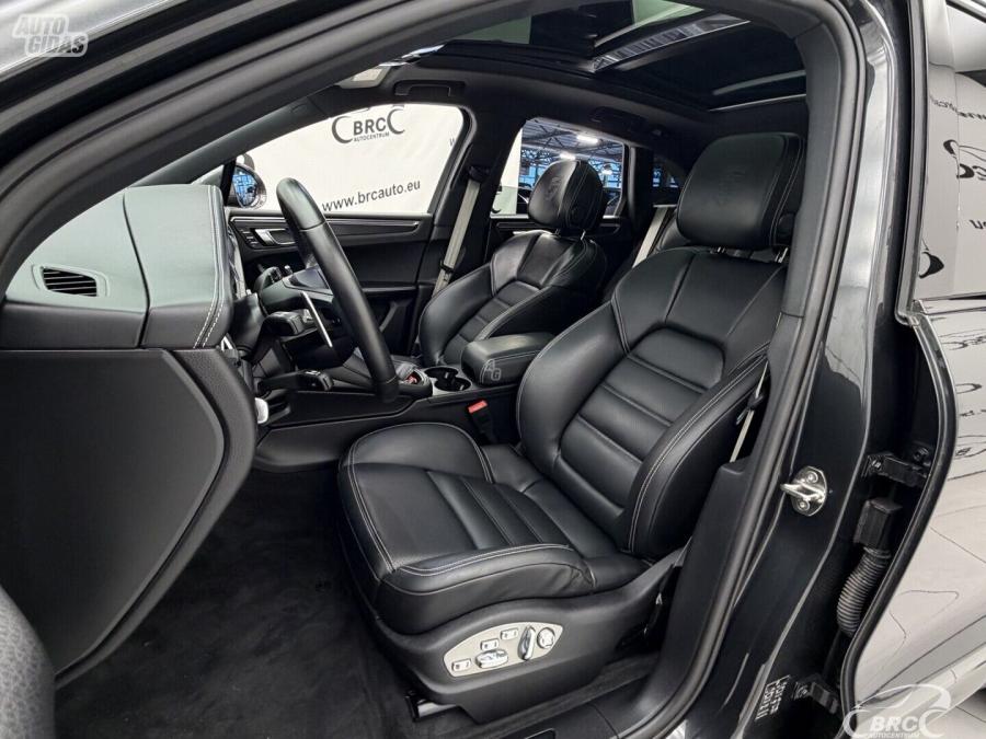 Pelēks Porsche Macan 2023 Avižieniai, ar dzinēja tilpumu 2.00 L un nobraukumu 44 tūkst. km par 54900 €, foto 24 vietnē AUTOMOTO.COM.LV