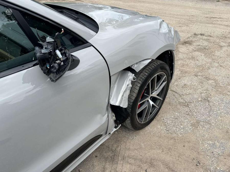 Grey Porsche Macan 2023 in Kaunas, with an engine capacity of 2.89 L and mileage of 56 thousand km for 39900 €, photo 11 on AUTOMOTO.COM.LV