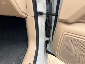 Grey Porsche Macan 2023 in Kaunas, with an engine capacity of 2.89 L and mileage of 56 thousand km for 39900 €, photo 13 on AUTOMOTO.COM.LV