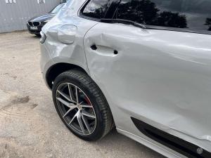 Grey Porsche Macan 2023 in Kaunas, with an engine capacity of 2.89 L and mileage of 56 thousand km for 39900 €, photo 15 on AUTOMOTO.COM.LV