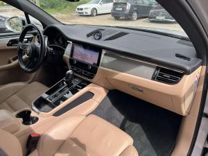 Grey Porsche Macan 2023 in Kaunas, with an engine capacity of 2.89 L and mileage of 56 thousand km for 39900 €, photo 22 on AUTOMOTO.COM.LV