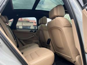 Grey Porsche Macan 2023 in Kaunas, with an engine capacity of 2.89 L and mileage of 56 thousand km for 39900 €, photo 23 on AUTOMOTO.COM.LV