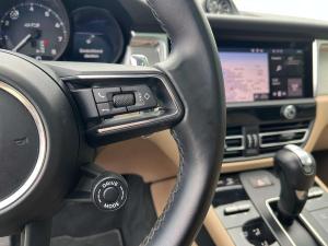 Grey Porsche Macan 2023 in Kaunas, with an engine capacity of 2.89 L and mileage of 56 thousand km for 39900 €, photo 38 on AUTOMOTO.COM.LV