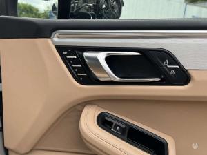 Grey Porsche Macan 2023 in Kaunas, with an engine capacity of 2.89 L and mileage of 56 thousand km for 39900 €, photo 47 on AUTOMOTO.COM.LV