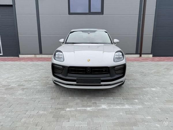 Grey Porsche Macan 2023 in Kaunas, with an engine capacity of 2.89 L and mileage of 76 thousand km for 68490 €, photo 5 on AUTOMOTO.COM.LV