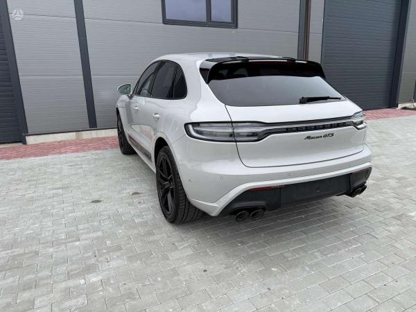 Grey Porsche Macan 2023 in Kaunas, with an engine capacity of 2.89 L and mileage of 76 thousand km for 68490 €, photo 8 on AUTOMOTO.COM.LV