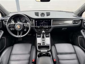 Grey Porsche Macan 2023 in Kaunas, with an engine capacity of 2.89 L and mileage of 76 thousand km for 68490 €, photo 10 on AUTOMOTO.COM.LV