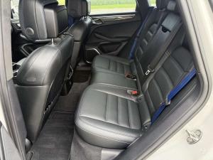 Grey Porsche Macan 2023 in Kaunas, with an engine capacity of 2.89 L and mileage of 76 thousand km for 68490 €, photo 15 on AUTOMOTO.COM.LV