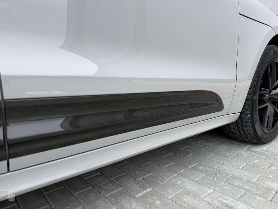 Grey Porsche Macan 2023 in Kaunas, with an engine capacity of 2.89 L and mileage of 76 thousand km for 68490 €, photo 29 on AUTOMOTO.COM.LV