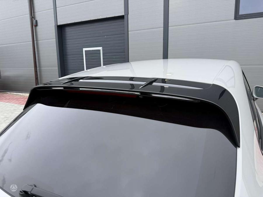 Grey Porsche Macan 2023 in Kaunas, with an engine capacity of 2.89 L and mileage of 76 thousand km for 68490 €, photo 30 on AUTOMOTO.COM.LV