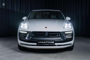 Grey Porsche Macan 2023 in Vilnius, with an engine capacity of 2.99 L and mileage of 76 thousand km for 72000 €, photo 3 on AUTOMOTO.COM.LV
