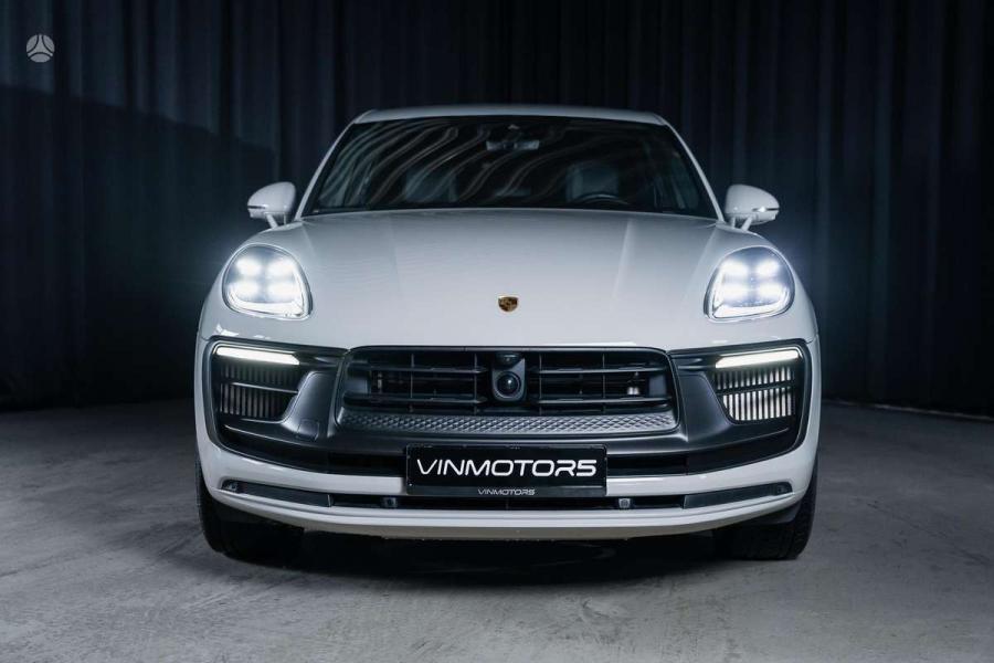 Grey Porsche Macan 2023 in Vilnius, with an engine capacity of 2.99 L and mileage of 76 thousand km for 72000 €, photo 3 on AUTOMOTO.COM.LV