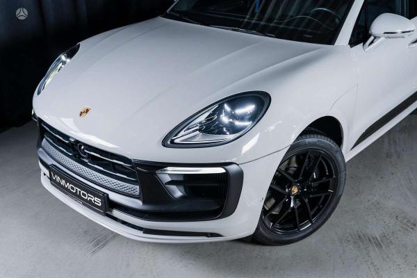 Grey Porsche Macan 2023 in Vilnius, with an engine capacity of 2.99 L and mileage of 76 thousand km for 72000 €, photo 7 on AUTOMOTO.COM.LV