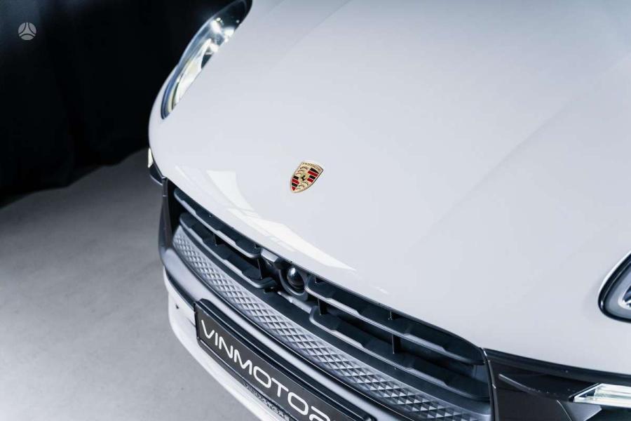 Grey Porsche Macan 2023 in Vilnius, with an engine capacity of 2.99 L and mileage of 76 thousand km for 72000 €, photo 12 on AUTOMOTO.COM.LV