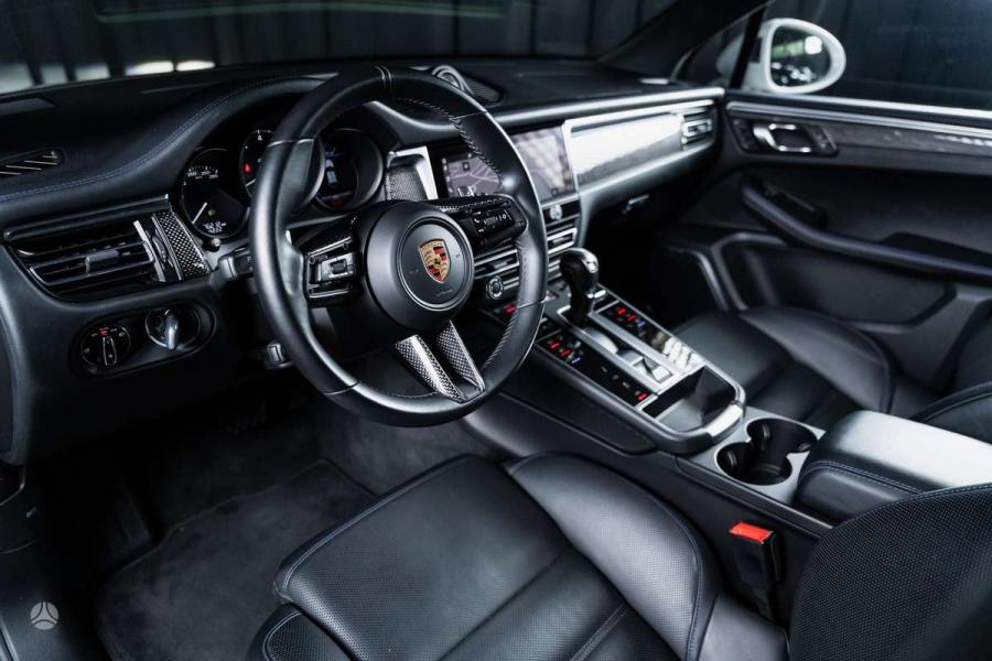 Grey Porsche Macan 2023 in Vilnius, with an engine capacity of 2.99 L and mileage of 76 thousand km for 72000 €, photo 18 on AUTOMOTO.COM.LV