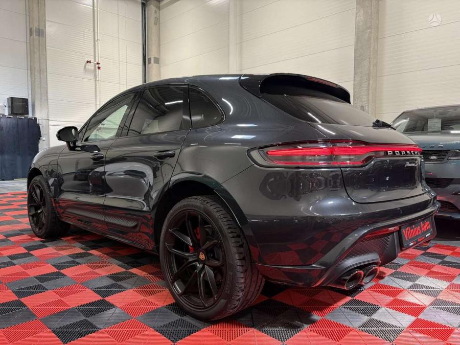 Grey Porsche Macan 2023 in Vilnius, with an engine capacity of 2.99 L and mileage of 34 thousand km for 54790 €, photo 7 on AUTOMOTO.COM.LV