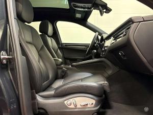 Grey Porsche Macan 2023 in Vilnius, with an engine capacity of 2.99 L and mileage of 34 thousand km for 54790 €, photo 19 on AUTOMOTO.COM.LV