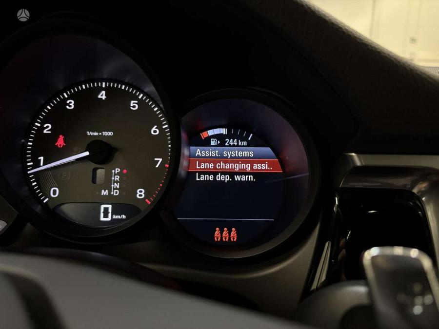 Grey Porsche Macan 2023 in Vilnius, with an engine capacity of 2.99 L and mileage of 34 thousand km for 54790 €, photo 27 on AUTOMOTO.COM.LV