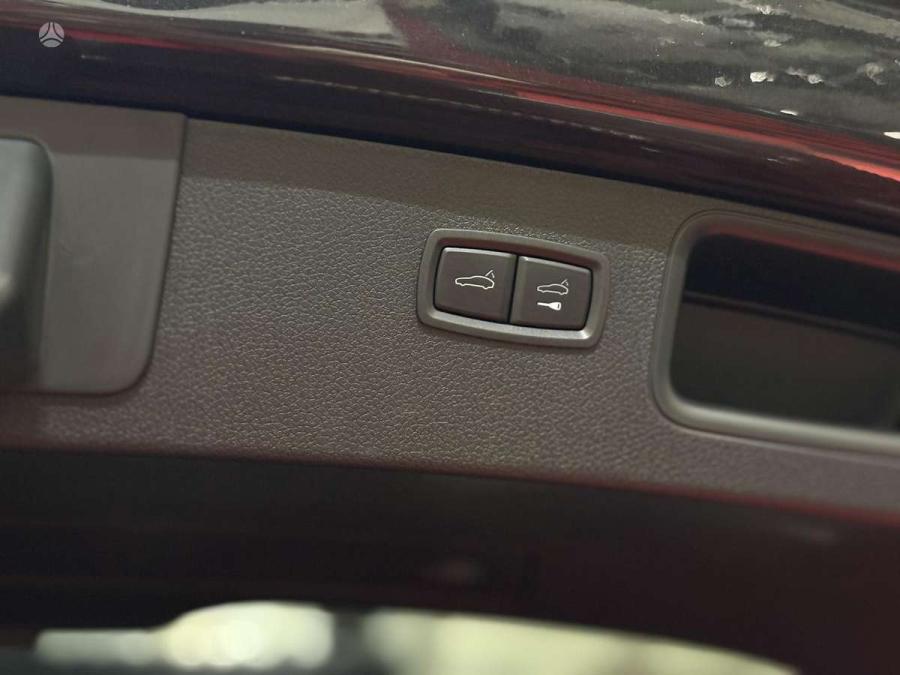 Grey Porsche Macan 2023 in Vilnius, with an engine capacity of 2.99 L and mileage of 34 thousand km for 54790 €, photo 32 on AUTOMOTO.COM.LV