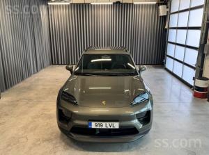 Grey Porsche Macan 2024 in Tallinn, with an engine capacity of 3.00 L and mileage of 15 thousand km for 84990 €, photo 3 on AUTOMOTO.COM.LV