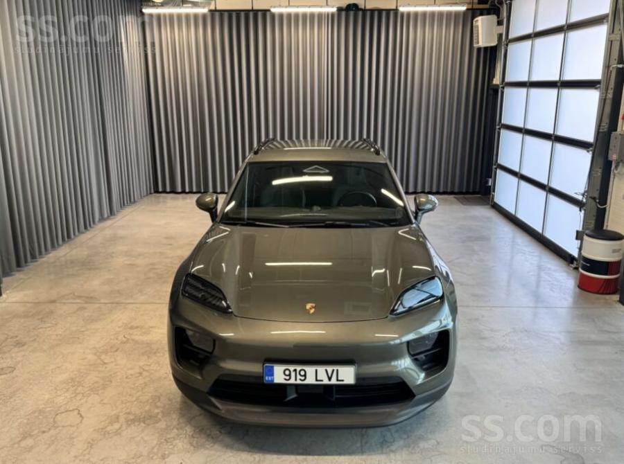 Grey Porsche Macan 2024 in Tallinn, with an engine capacity of 3.00 L and mileage of 24 thousand km for 79990 €, photo 4 on AUTOMOTO.COM.LV