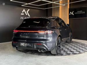 Grey Porsche Macan 2024 in Kaunas, with an engine capacity of 2.89 L and mileage of 24 thousand km for 62490 €, photo 12 on AUTOMOTO.COM.LV