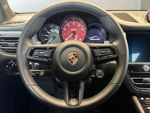 Grey Porsche Macan 2024 in Kaunas, with an engine capacity of 2.89 L and mileage of 24 thousand km for 62490 €, photo 15 on AUTOMOTO.COM.LV