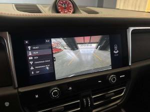Grey Porsche Macan 2024 in Kaunas, with an engine capacity of 2.89 L and mileage of 24 thousand km for 62490 €, photo 36 on AUTOMOTO.COM.LV