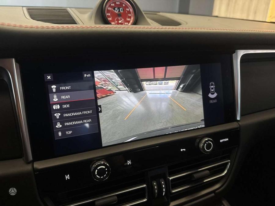 Grey Porsche Macan 2024 in Kaunas, with an engine capacity of 2.89 L and mileage of 24 thousand km for 62490 €, photo 36 on AUTOMOTO.COM.LV