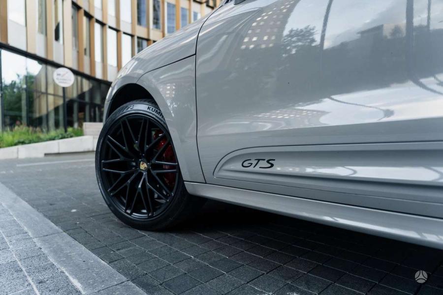 Grey Porsche Macan 2024 in Vilnius, with an engine capacity of 2.89 L and mileage of 57 thousand km for 68900 €, photo 9 on AUTOMOTO.COM.LV