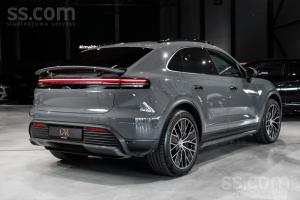 Grey Porsche Macan 2025 in Riga, with an engine capacity of 3.00 L and mileage of 8 thousand km for 84700 €, photo 6 on AUTOMOTO.COM.LV