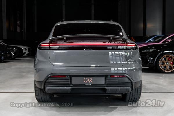 Pelēks Porsche Macan 2025 Rīga, ar dzinēja tilpumu 0.00 L un nobraukumu 8 tūkst. km par 82280 €, foto 4 vietnē AUTOMOTO.COM.LV