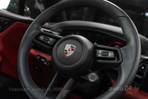 Grey Porsche Macan 2025 in Riga, with an engine capacity of 0.00 L and mileage of 8 thousand km for 82280 €, photo 20 on AUTOMOTO.COM.LV