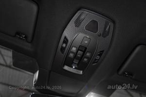 Grey Porsche Macan 2025 in Riga, with an engine capacity of 0.00 L and mileage of 8 thousand km for 82280 €, photo 21 on AUTOMOTO.COM.LV