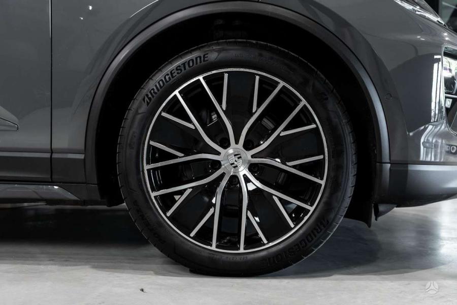 Pelēks Porsche Macan 2025 Rīga, ar dzinēja tilpumu 0.00 L un nobraukumu 8 tūkst. km par 82280 €, foto 7 vietnē AUTOMOTO.COM.LV