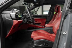 Pelēks Porsche Macan 2025 Rīga, ar dzinēja tilpumu 0.00 L un nobraukumu 8 tūkst. km par 82280 €, foto 8 vietnē AUTOMOTO.COM.LV