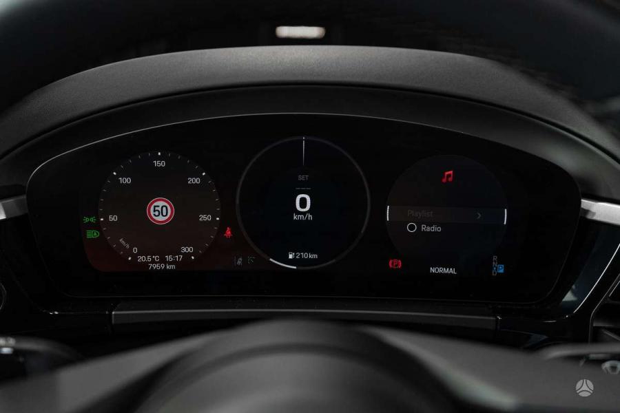 Pelēks Porsche Macan 2025 Rīga, ar dzinēja tilpumu 0.00 L un nobraukumu 8 tūkst. km par 82280 €, foto 24 vietnē AUTOMOTO.COM.LV