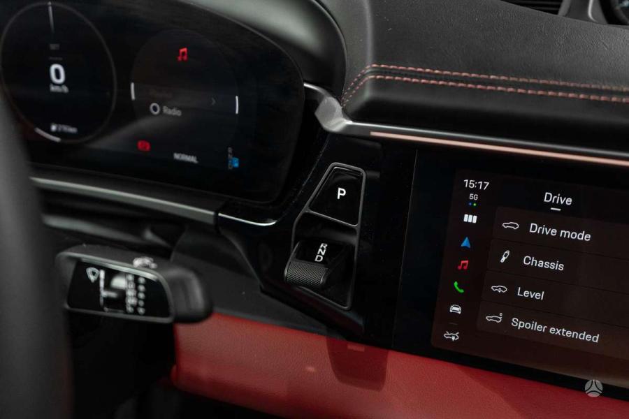 Pelēks Porsche Macan 2025 Rīga, ar dzinēja tilpumu 0.00 L un nobraukumu 8 tūkst. km par 82280 €, foto 30 vietnē AUTOMOTO.COM.LV