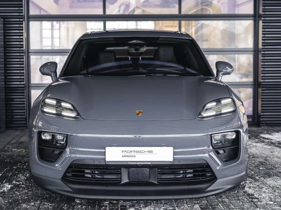 Grey Porsche Macan 2026 in Vilnius, with an engine capacity of 0.00 L and mileage of 2 thousand km for 128040 €, photo 8 on AUTOMOTO.COM.LV