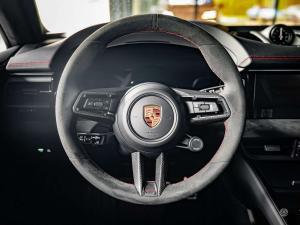 Grey Porsche Macan 2026 in Klaipeda, with an engine capacity of 0.00 L and mileage of 0 thousand km for 136240 €, photo 21 on AUTOMOTO.COM.LV