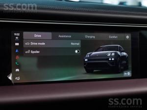 Pelēks Porsche Macan 2026 Rīga, ar dzinēja tilpumu 3.00 L un nobraukumu 14 tūkst. km par 89900 €, foto 24 vietnē AUTOMOTO.COM.LV