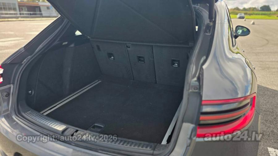 Pelēks Porsche Macan 2014 Tallina, ar dzinēja tilpumu 3.60 L un nobraukumu 259 tūkst. km par 24800 €, foto 12 vietnē AUTOMOTO.COM.LV